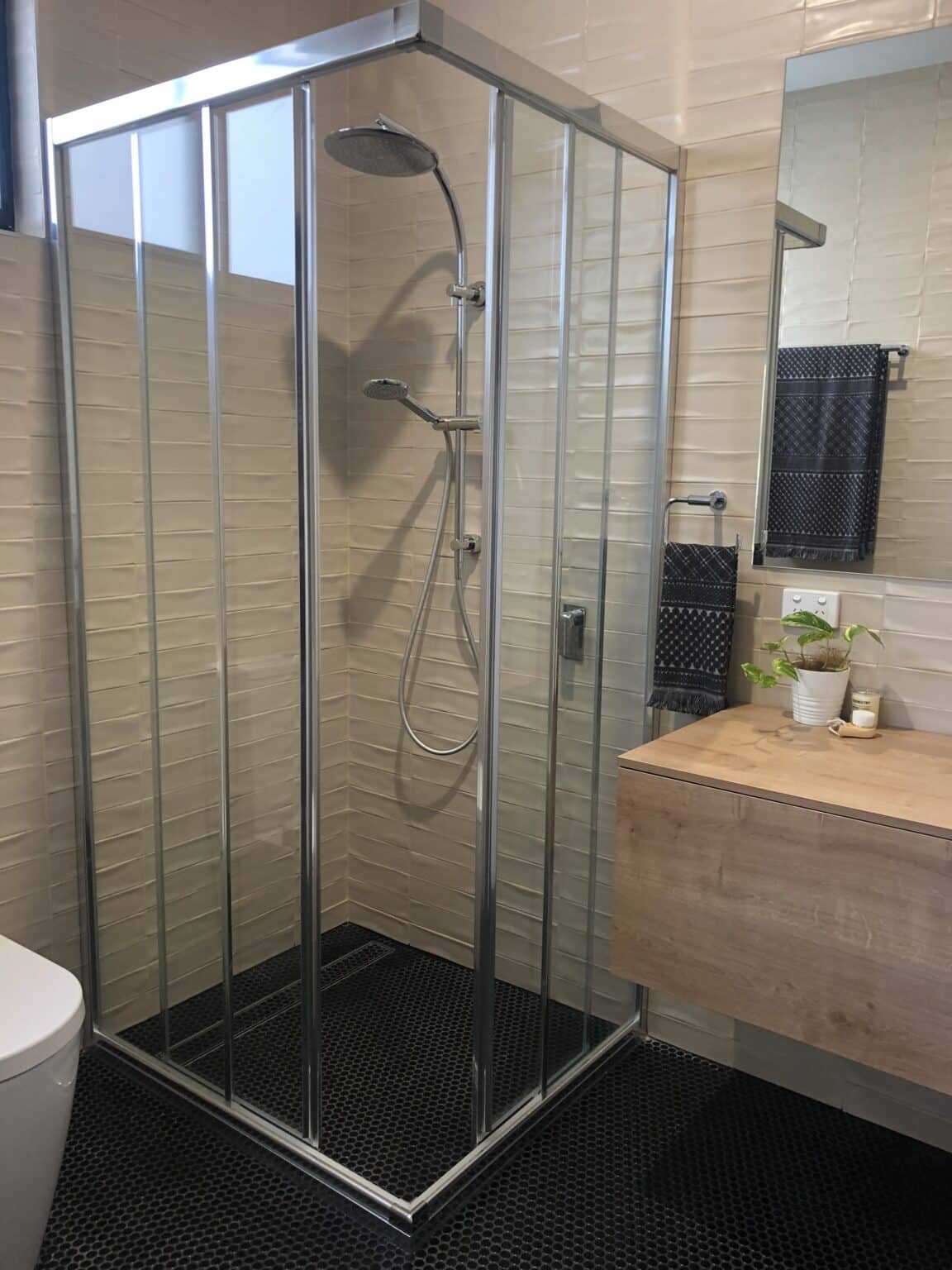 High Quality Custom-Made Shower Screens in Newcastle